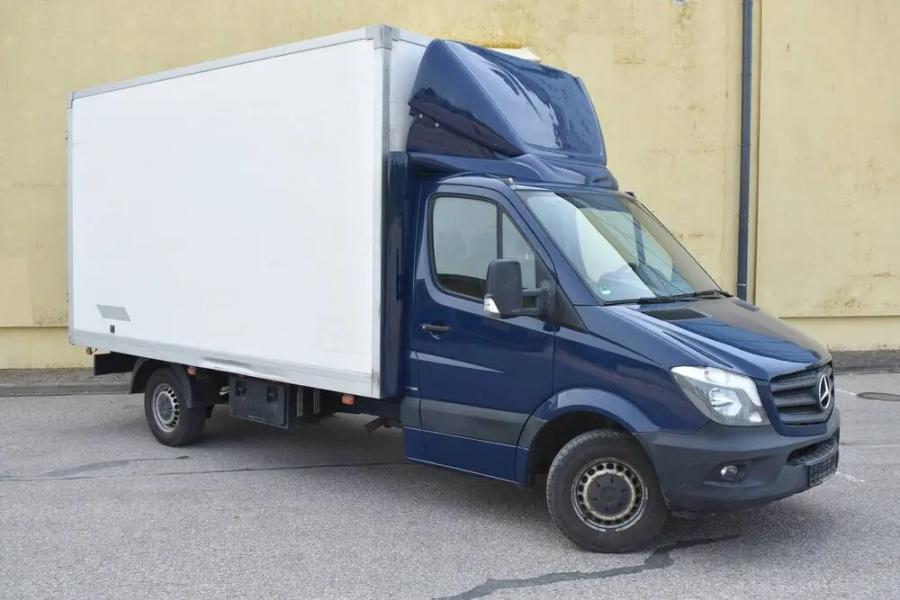 Blue Mercedes-Benz Sprinter 2017 in Talsi, with an engine capacity of 2.20 L and mileage of 410 thousand km for 14500 €, photo 1 on AUTOMOTO.COM.LV