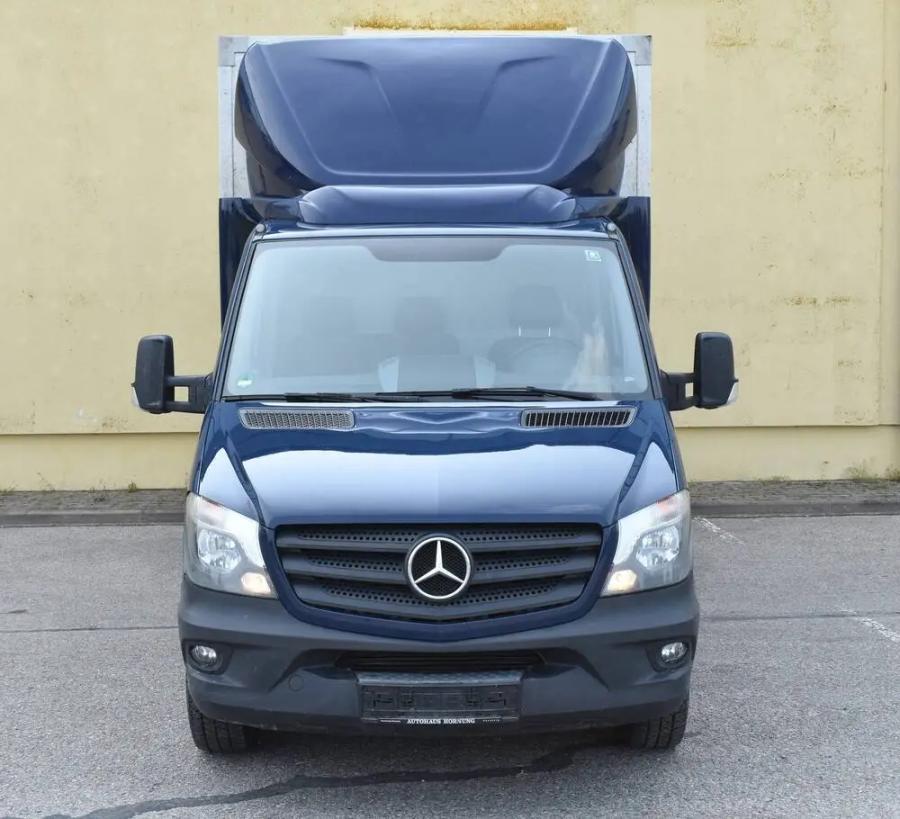 Blue Mercedes-Benz Sprinter 2017 in Talsi, with an engine capacity of 2.20 L and mileage of 410 thousand km for 14500 €, photo 4 on AUTOMOTO.COM.LV