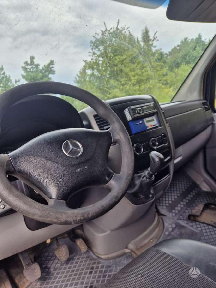 Blue Mercedes-Benz Sprinter 2011 in Vilnius, with an engine capacity of 2.20 L and mileage of 520 thousand km for 7300 €, photo 3 on AUTOMOTO.COM.LV