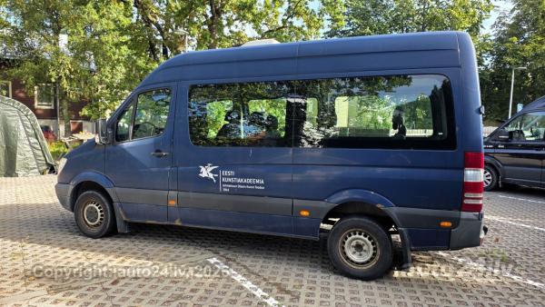 Blue Mercedes-Benz Sprinter 2011 in Tallinn, with an engine capacity of 2.10 L and mileage of 228 thousand km for 2000 €, photo 1 on AUTOMOTO.COM.LV