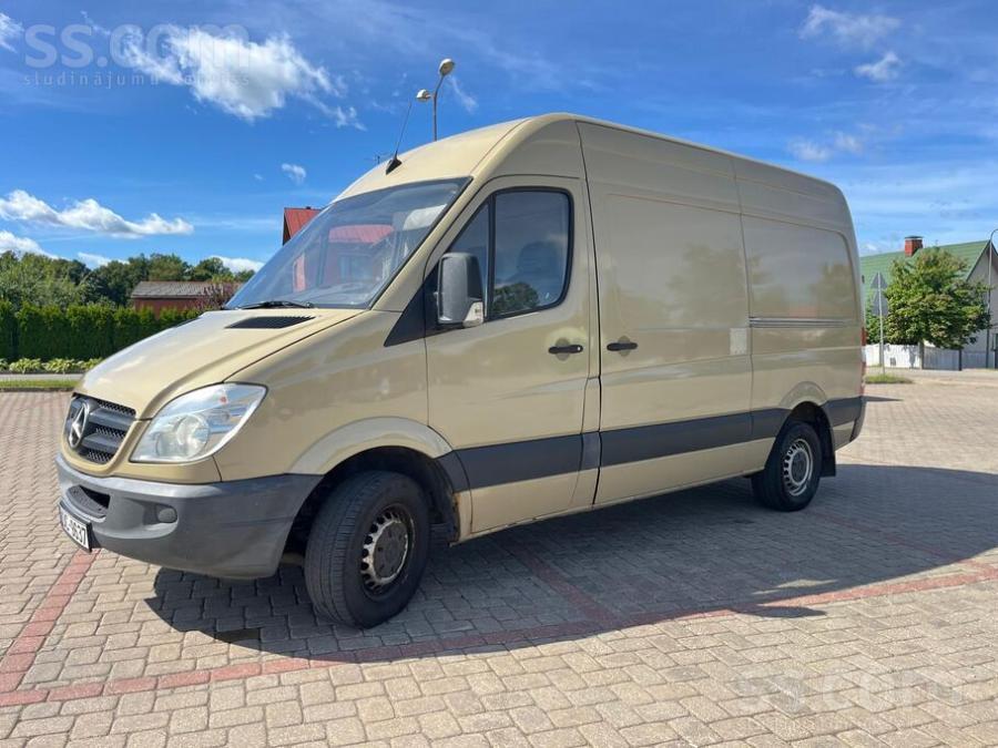 Brown Mercedes-Benz Sprinter 2011 in Cesis, with an engine capacity of 2.20 L and mileage of 430 thousand km for 5000 €, photo 5 on AUTOMOTO.COM.LV