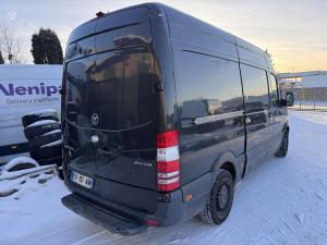 Brūns Mercedes-Benz Sprinter 2018 Marijampole, ar dzinēja tilpumu 2.14 L un nobraukumu 323 tūkst. km par 6800 €, foto 3 vietnē AUTOMOTO.COM.LV