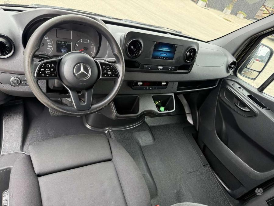 Brown Mercedes-Benz Sprinter 2021 in Kaunas, with an engine capacity of 2.00 L and mileage of 260 thousand km for 9850 €, photo 3 on AUTOMOTO.COM.LV