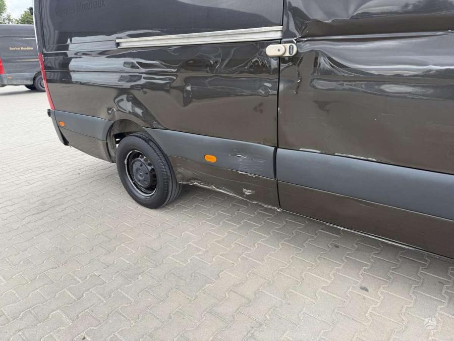 Brown Mercedes-Benz Sprinter 2021 in Kaunas, with an engine capacity of 2.00 L and mileage of 260 thousand km for 9850 €, photo 11 on AUTOMOTO.COM.LV