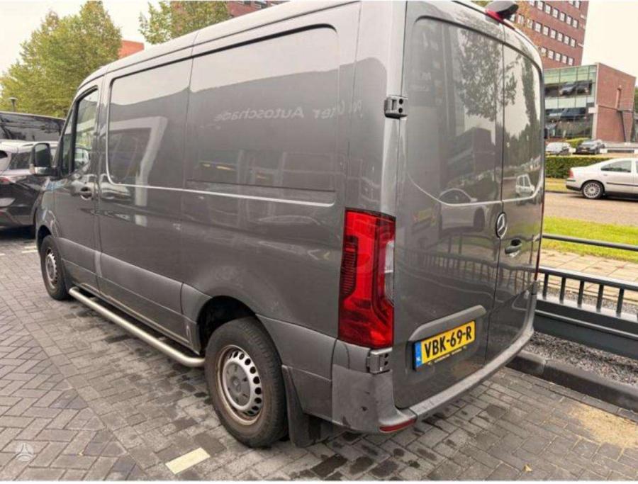 Brown Mercedes-Benz Sprinter 2019 in Alytus, with an engine capacity of 2.14 L and mileage of 300 thousand km for 14500 €, photo 3 on AUTOMOTO.COM.LV