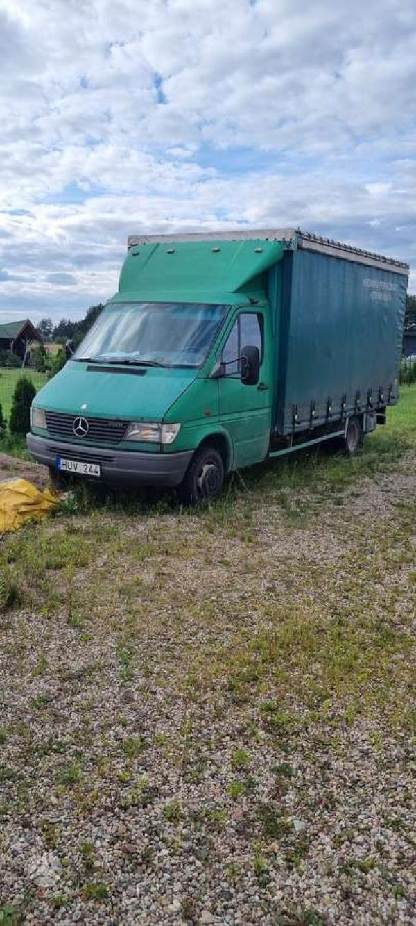 Green Mercedes-Benz Sprinter 1998 in Vilnius, with an engine capacity of 2.90 L and mileage of 500 thousand km for 2420 €, photo 1 on AUTOMOTO.COM.LV
