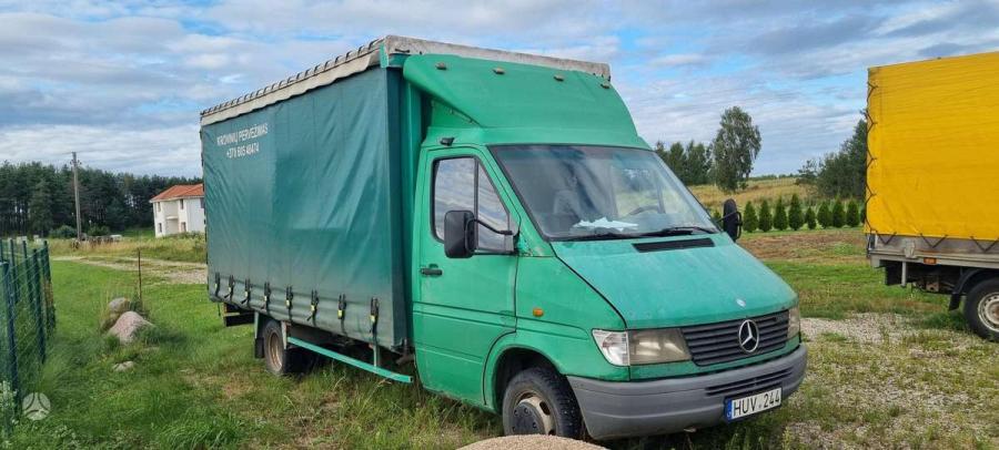 Green Mercedes-Benz Sprinter 1998 in Vilnius, with an engine capacity of 2.90 L and mileage of 500 thousand km for 2420 €, photo 10 on AUTOMOTO.COM.LV