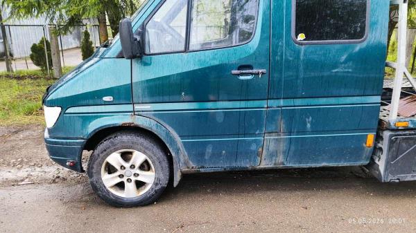 Zaļš Mercedes-Benz Sprinter 2000 Alīta, ar dzinēja tilpumu 2.90 L un nobraukumu 0 tūkst. km par 3100 €, foto 3 vietnē AUTOMOTO.COM.LV