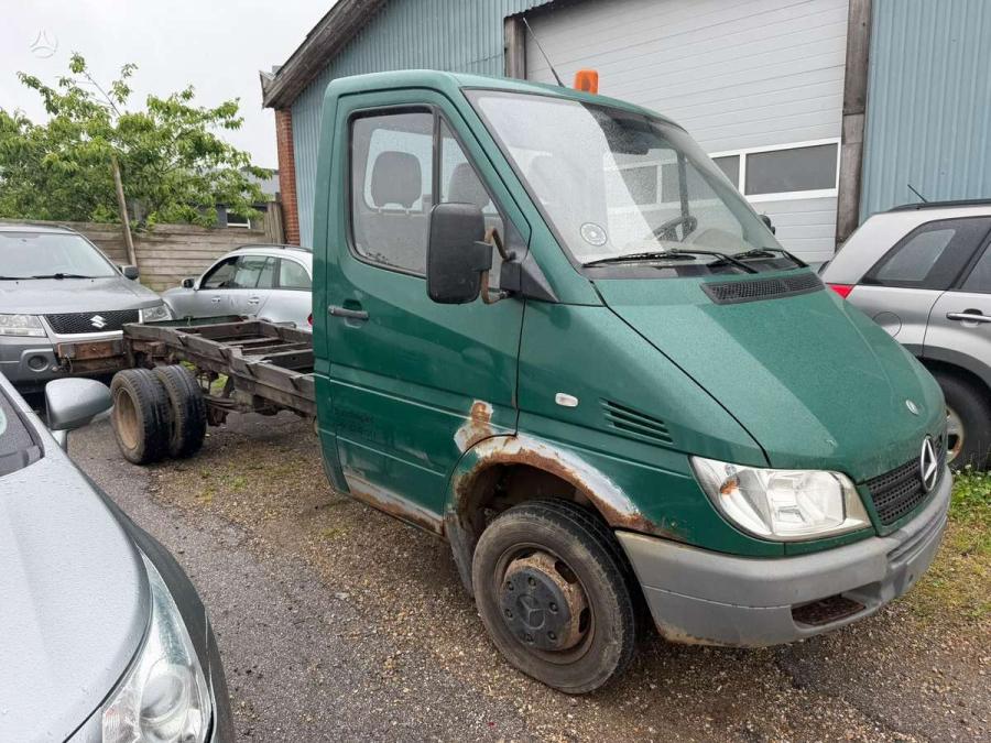 Zaļš Mercedes-Benz Sprinter 2006 Tauragė, ar dzinēja tilpumu 2.70 L un nobraukumu 330 tūkst. km par 3300 €, foto 1 vietnē AUTOMOTO.COM.LV
