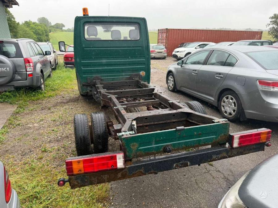 Zaļš Mercedes-Benz Sprinter 2006 Tauragė, ar dzinēja tilpumu 2.70 L un nobraukumu 330 tūkst. km par 3300 €, foto 5 vietnē AUTOMOTO.COM.LV