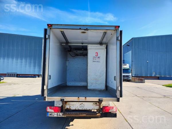 Zaļš Mercedes-Benz Sprinter 2010 Rīga, ar dzinēja tilpumu 2.20 L un nobraukumu 408 tūkst. km par 3500 €, foto 5 vietnē AUTOMOTO.COM.LV