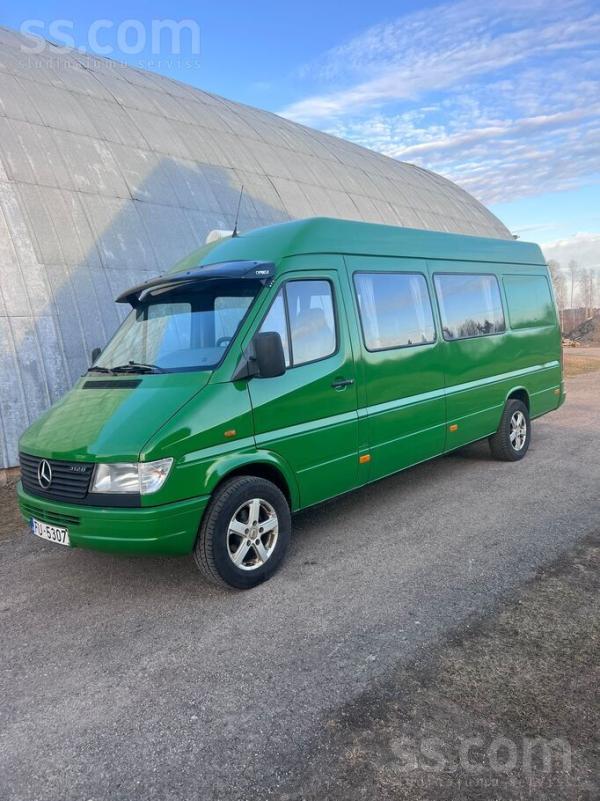 Zaļš Mercedes-Benz Sprinter 1997 Daugavpils, ar dzinēja tilpumu 2.90 L un nobraukumu 550 tūkst. km par 6500 €, foto 1 vietnē AUTOMOTO.COM.LV