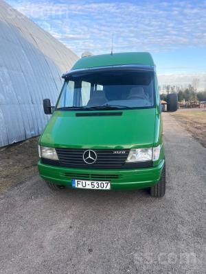 Zaļš Mercedes-Benz Sprinter 1997 Daugavpils, ar dzinēja tilpumu 2.90 L un nobraukumu 550 tūkst. km par 6500 €, foto 4 vietnē AUTOMOTO.COM.LV