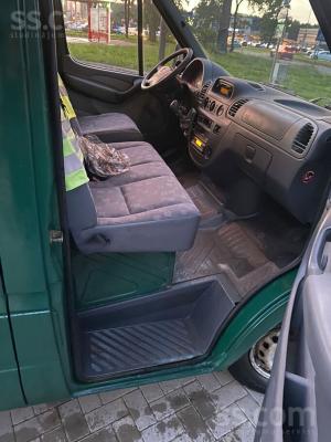 Zaļš Mercedes-Benz Sprinter 2003 Rīga, ar dzinēja tilpumu 2.10 L un nobraukumu 246 tūkst. km par 3100 €, foto 6 vietnē AUTOMOTO.COM.LV