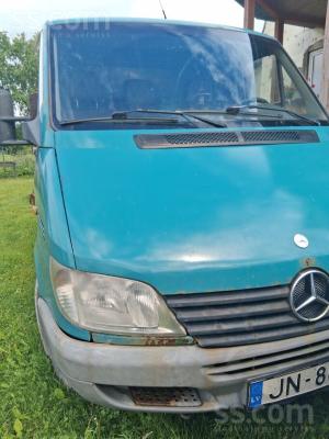 Green Mercedes-Benz Sprinter 2003 in Kuldiga, with an engine capacity of 2.20 L and mileage of 486 thousand km for 2300 €, photo 3 on AUTOMOTO.COM.LV