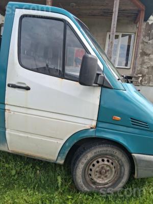 Green Mercedes-Benz Sprinter 2003 in Kuldiga, with an engine capacity of 2.20 L and mileage of 486 thousand km for 2300 €, photo 10 on AUTOMOTO.COM.LV