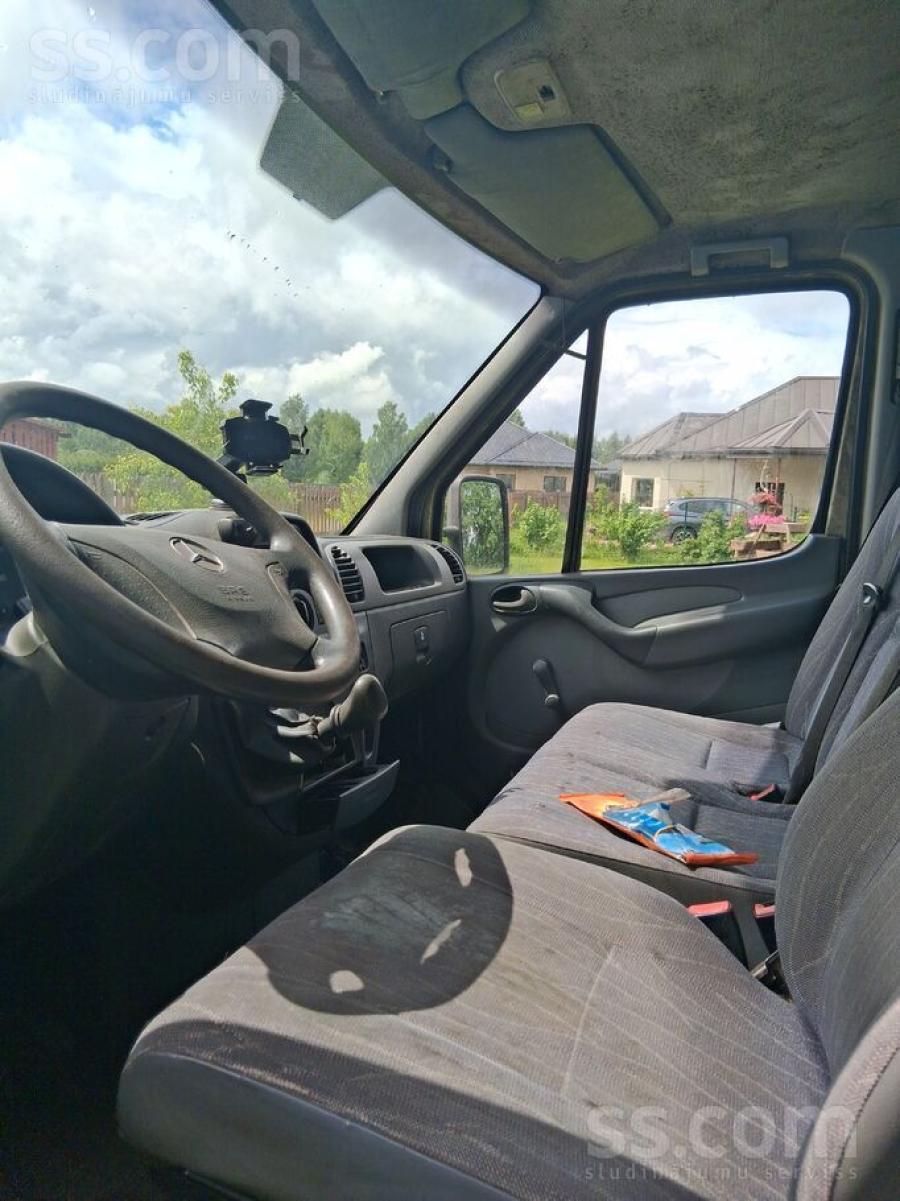 Green Mercedes-Benz Sprinter 2003 in Kuldiga, with an engine capacity of 2.20 L and mileage of 486 thousand km for 2300 €, photo 19 on AUTOMOTO.COM.LV