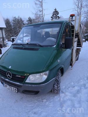 Zaļš Mercedes-Benz Sprinter 2006 Rīga, ar dzinēja tilpumu 2.20 L un nobraukumu 169 tūkst. km par 9000 €, foto 5 vietnē AUTOMOTO.COM.LV