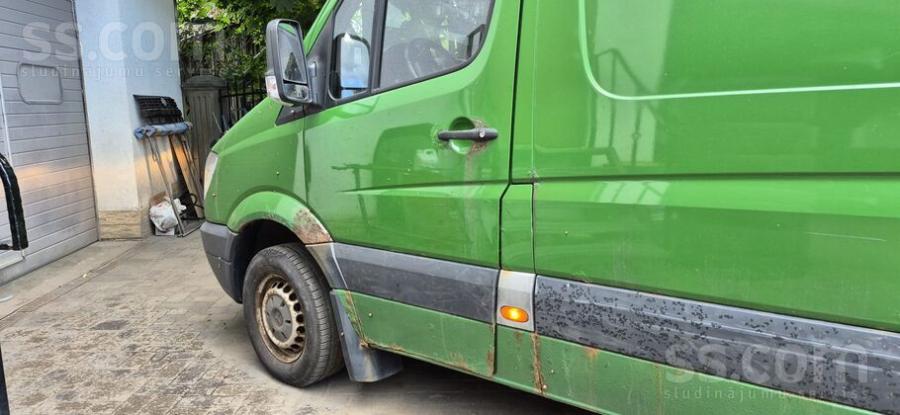 Green Mercedes-Benz Sprinter 2008 in Riga, with an engine capacity of 2.20 L and mileage of 338 thousand km for 1770 €, photo 5 on AUTOMOTO.COM.LV