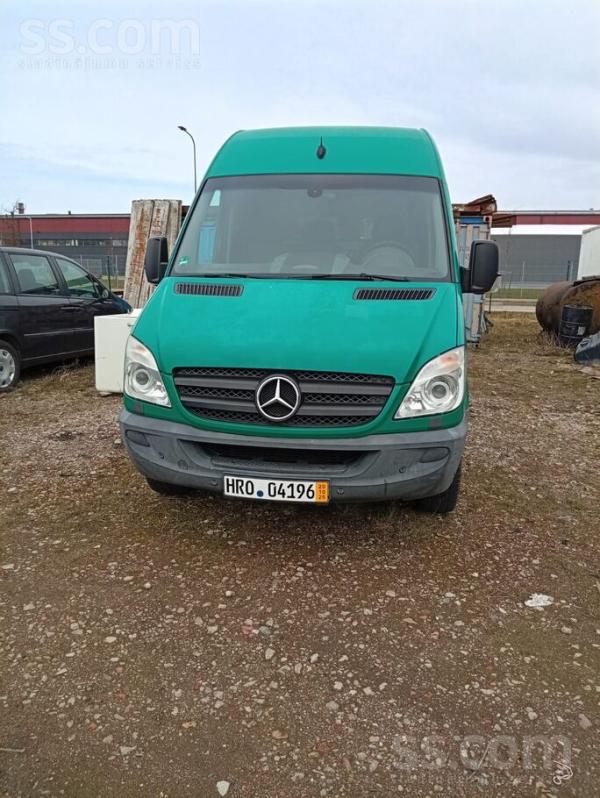 Green Mercedes-Benz Sprinter 2011 in Liepaja, with an engine capacity of 2.20 L and mileage of 210 thousand km for 8500 €, photo 3 on AUTOMOTO.COM.LV