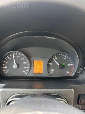Zaļš Mercedes-Benz Sprinter 2017 Liepāja, ar dzinēja tilpumu 2.20 L un nobraukumu 223 tūkst. km par 24000 €, foto 12 vietnē AUTOMOTO.COM.LV
