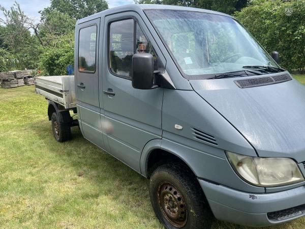 Pelēks Mercedes-Benz Sprinter 2005 Jurbarkas, ar dzinēja tilpumu 0.00 L un nobraukumu 250 tūkst. km par 4500 €, foto 3 vietnē AUTOMOTO.COM.LV