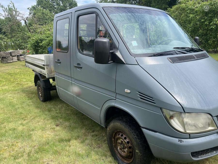 Pelēks Mercedes-Benz Sprinter 2005 Jurbarkas, ar dzinēja tilpumu 0.00 L un nobraukumu 250 tūkst. km par 4500 €, foto 4 vietnē AUTOMOTO.COM.LV