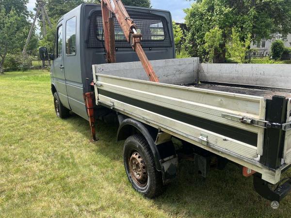 Pelēks Mercedes-Benz Sprinter 2005 Jurbarkas, ar dzinēja tilpumu 0.00 L un nobraukumu 250 tūkst. km par 4500 €, foto 4 vietnē AUTOMOTO.COM.LV
