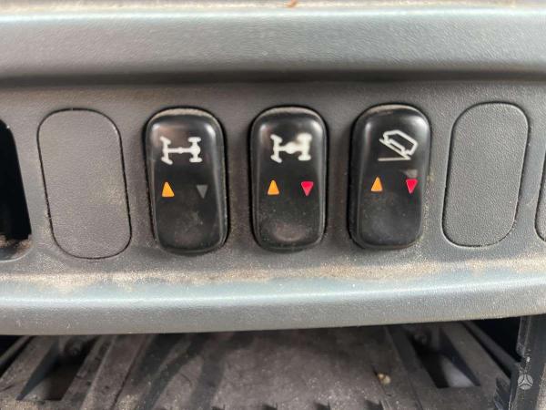 Pelēks Mercedes-Benz Sprinter 2005 Jurbarkas, ar dzinēja tilpumu 0.00 L un nobraukumu 250 tūkst. km par 4500 €, foto 6 vietnē AUTOMOTO.COM.LV
