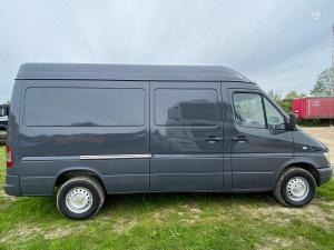 Pelēks Mercedes-Benz Sprinter 2005 Jelgava, ar dzinēja tilpumu 2.20 L un nobraukumu 302 tūkst. km par 4500 €, foto  vietnē AUTOMOTO.COM.LV