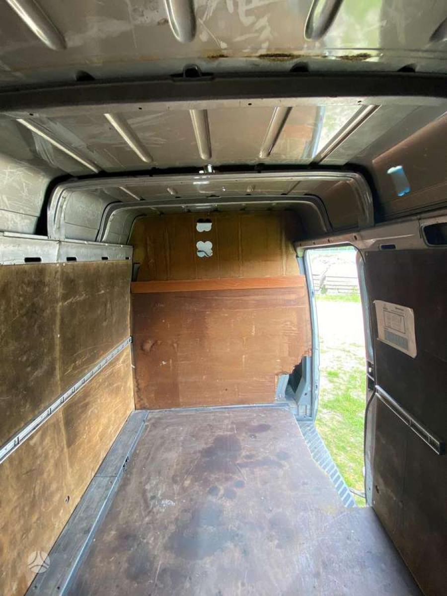 Pelēks Mercedes-Benz Sprinter 2005 Jelgava, ar dzinēja tilpumu 2.20 L un nobraukumu 302 tūkst. km par 4500 €, foto 5 vietnē AUTOMOTO.COM.LV