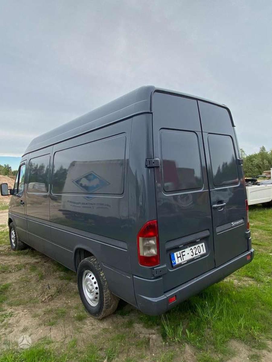 Pelēks Mercedes-Benz Sprinter 2005 Jelgava, ar dzinēja tilpumu 2.20 L un nobraukumu 302 tūkst. km par 4500 €, foto 14 vietnē AUTOMOTO.COM.LV