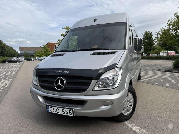 Grey Mercedes-Benz Sprinter 2006 in Vilnius, with an engine capacity of 2.15 L and mileage of 311 thousand km for 11999 €, photo 5 on AUTOMOTO.COM.LV