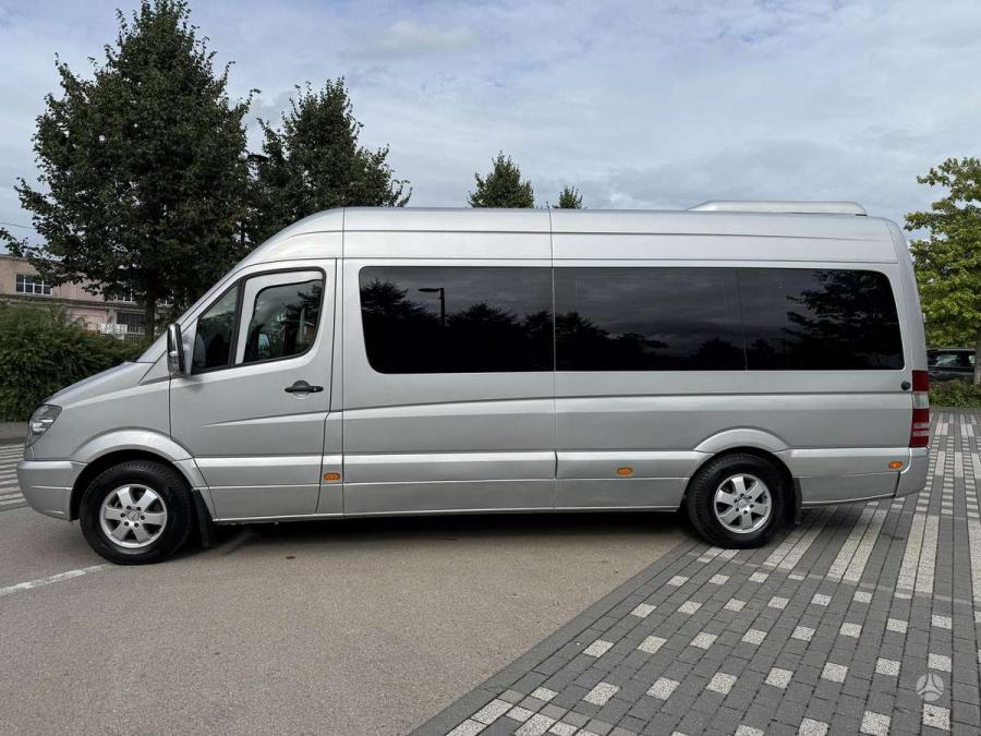 Grey Mercedes-Benz Sprinter 2006 in Vilnius, with an engine capacity of 2.15 L and mileage of 311 thousand km for 11999 €, photo 12 on AUTOMOTO.COM.LV