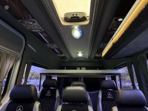 Grey Mercedes-Benz Sprinter 2006 in Vilnius, with an engine capacity of 2.15 L and mileage of 311 thousand km for 11999 €, photo 21 on AUTOMOTO.COM.LV