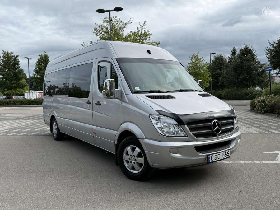 Grey Mercedes-Benz Sprinter 2006 in Vilnius, with an engine capacity of 2.15 L and mileage of 311 thousand km for 11999 €, photo 24 on AUTOMOTO.COM.LV