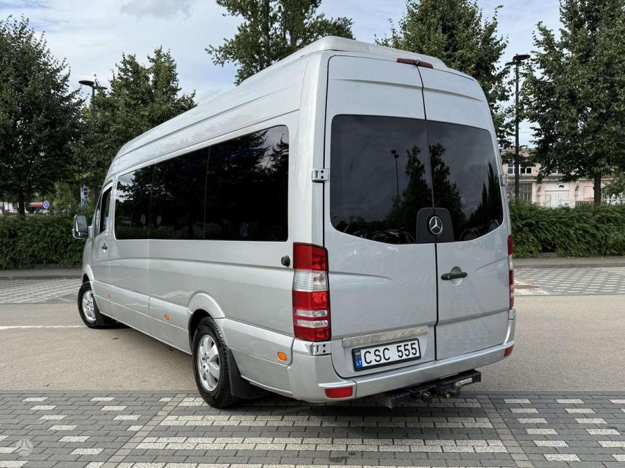 Grey Mercedes-Benz Sprinter 2006 in Vilnius, with an engine capacity of 2.15 L and mileage of 311 thousand km for 11999 €, photo 26 on AUTOMOTO.COM.LV
