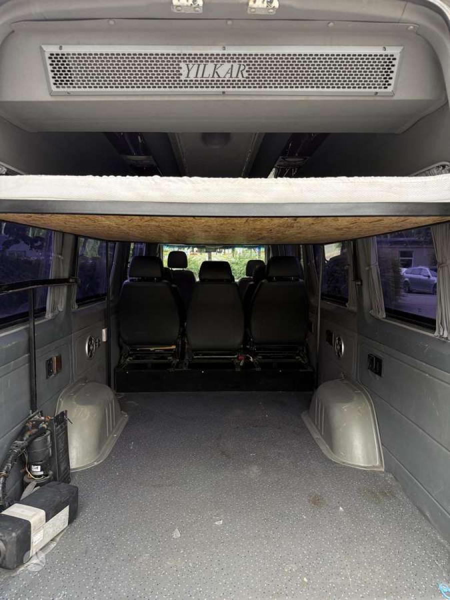Grey Mercedes-Benz Sprinter 2006 in Vilnius, with an engine capacity of 2.15 L and mileage of 311 thousand km for 11999 €, photo 29 on AUTOMOTO.COM.LV