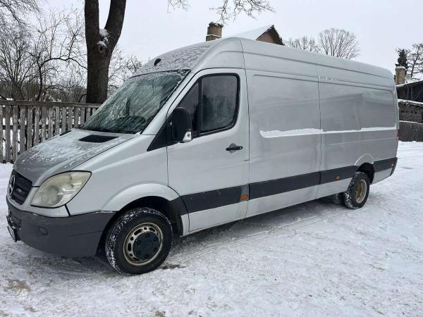 Pelēks Mercedes-Benz Sprinter 2007 Rīga, ar dzinēja tilpumu 2.20 L un nobraukumu 300 tūkst. km par 6200 €, foto 1 vietnē AUTOMOTO.COM.LV