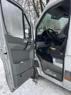Grey Mercedes-Benz Sprinter 2007 in Riga, with an engine capacity of 2.20 L and mileage of 300 thousand km for 6200 €, photo 9 on AUTOMOTO.COM.LV