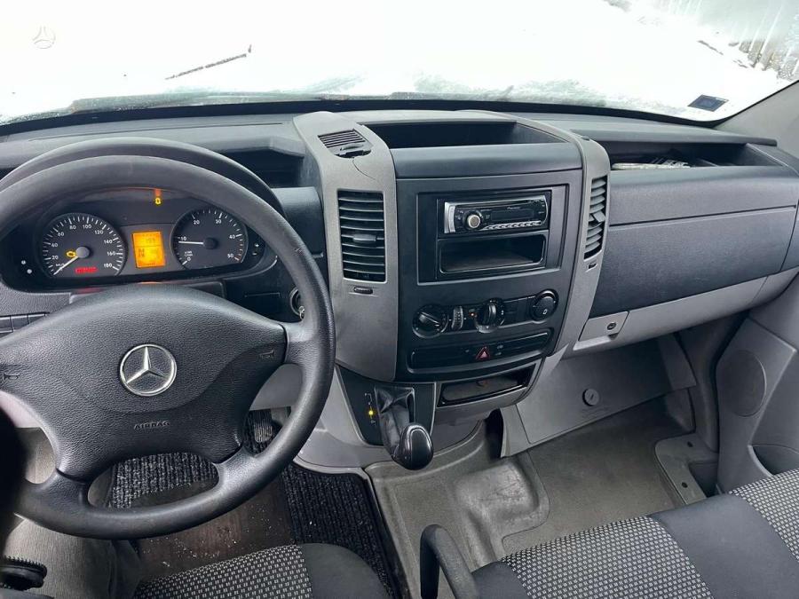 Grey Mercedes-Benz Sprinter 2007 in Riga, with an engine capacity of 2.20 L and mileage of 300 thousand km for 6200 €, photo 13 on AUTOMOTO.COM.LV
