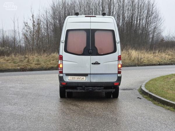 Pelēks Mercedes-Benz Sprinter 2008 Viļņa, ar dzinēja tilpumu 3.00 L un nobraukumu 381 tūkst. km par 7700 €, foto 6 vietnē AUTOMOTO.COM.LV