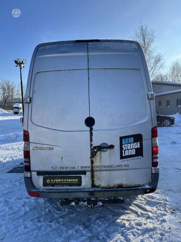 Pelēks Mercedes-Benz Sprinter 2010 Telšiai, ar dzinēja tilpumu 2.14 L un nobraukumu 200 tūkst. km par 3700 €, foto 7 vietnē AUTOMOTO.COM.LV