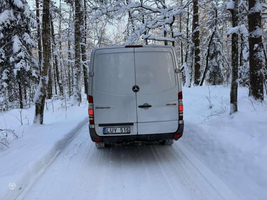 Grey Mercedes-Benz Sprinter 2011 in Vilnius, with an engine capacity of 2.20 L and mileage of 443 thousand km for 6200 €, photo 6 on AUTOMOTO.COM.LV