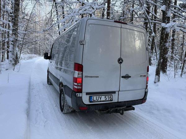 Grey Mercedes-Benz Sprinter 2011 in Vilnius, with an engine capacity of 2.20 L and mileage of 443 thousand km for 6200 €, photo 7 on AUTOMOTO.COM.LV