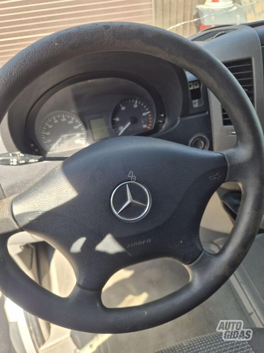 Pelēks Mercedes-Benz Sprinter 2011 Kauņa, ar dzinēja tilpumu 2.20 L un nobraukumu 377 tūkst. km par 4300 €, foto 14 vietnē AUTOMOTO.COM.LV