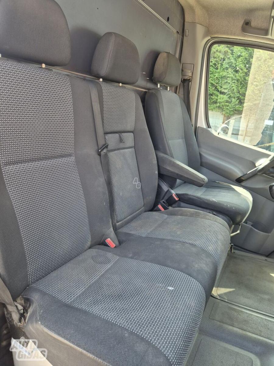 Pelēks Mercedes-Benz Sprinter 2011 Kauņa, ar dzinēja tilpumu 2.20 L un nobraukumu 377 tūkst. km par 4300 €, foto 21 vietnē AUTOMOTO.COM.LV