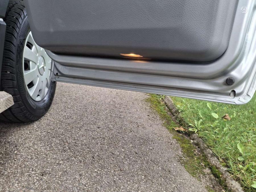 Pelēks Mercedes-Benz Sprinter 2011 Jurbarkas, ar dzinēja tilpumu 2.20 L un nobraukumu 145 tūkst. km par 13500 €, foto 38 vietnē AUTOMOTO.COM.LV