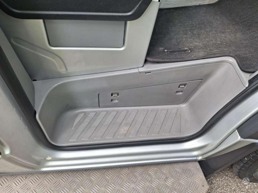 Pelēks Mercedes-Benz Sprinter 2011 Jurbarkas, ar dzinēja tilpumu 2.20 L un nobraukumu 145 tūkst. km par 13500 €, foto 39 vietnē AUTOMOTO.COM.LV