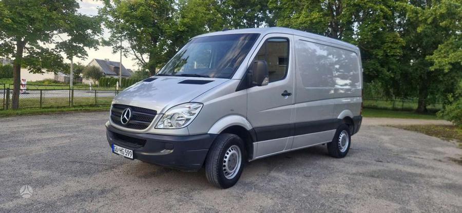 Grey Mercedes-Benz Sprinter 2011 in Kelme, with an engine capacity of 2.14 L and mileage of 253 thousand km for 6700 €, photo 3 on AUTOMOTO.COM.LV